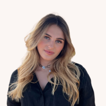 Maona Borja, Community Manager