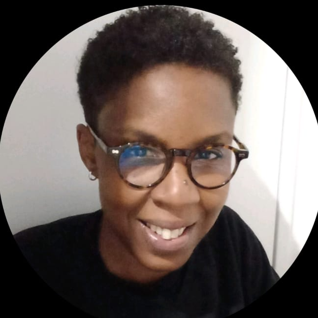 Angela Duton, Développeuse Full Stack