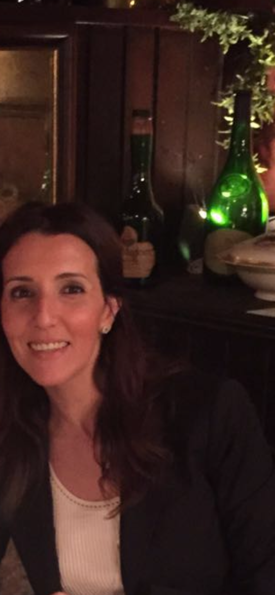 Nawal C., Assistante
